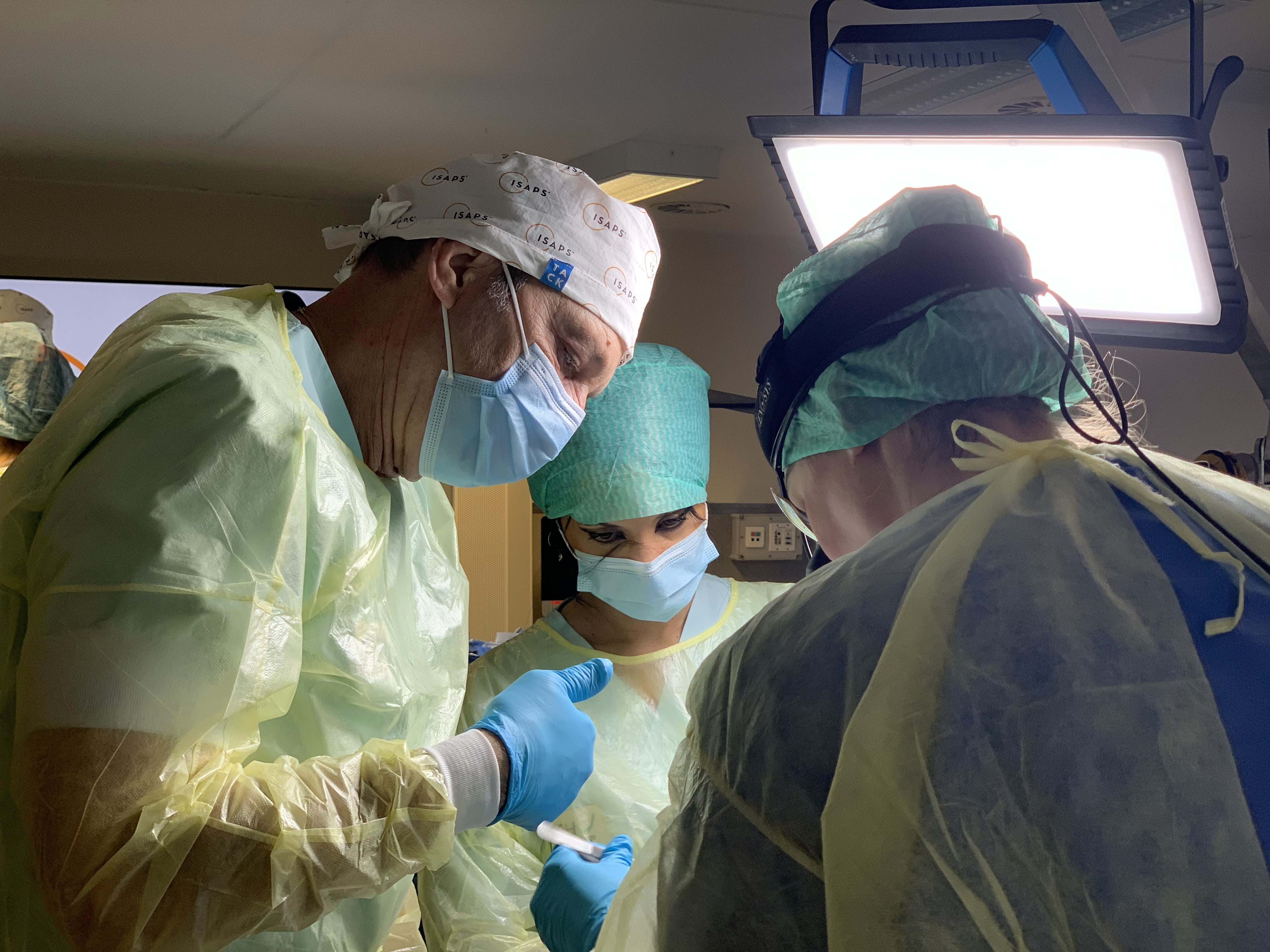 Intraop with the Masters: A Journey from Cadaver Anatomy to Surgery | ISAPS